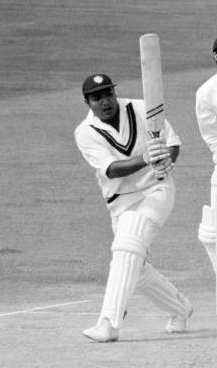 ITS JUST NOT CRICKET (class warfare in downtown Partick)